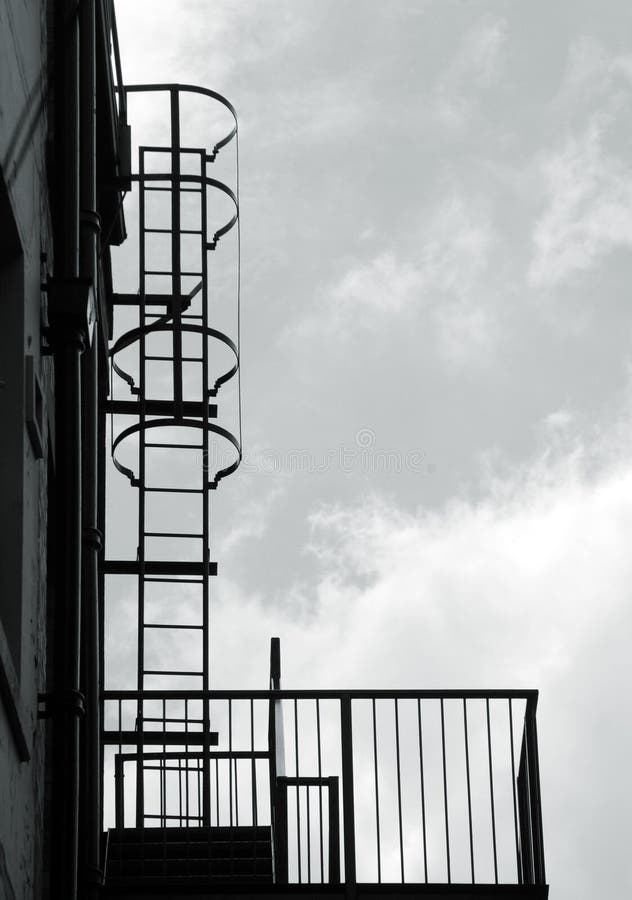 Brandtrap stock afbeelding. Image of uitgang, hoog, verticaal - 10586281