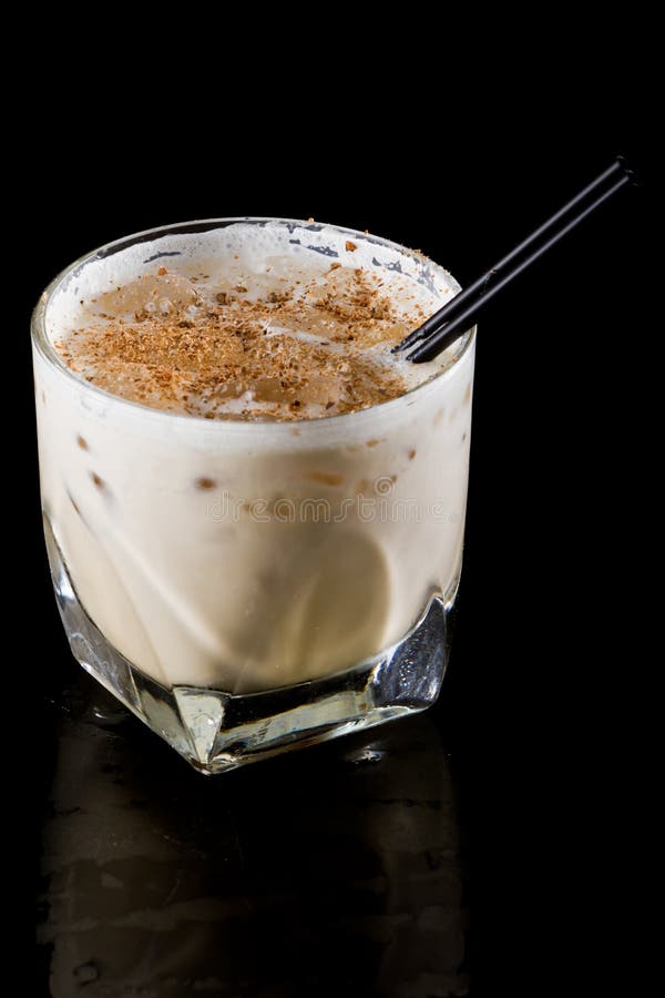 Coctel De Alexander Del Brandy Foto de archivo - Imagen de cacao ...