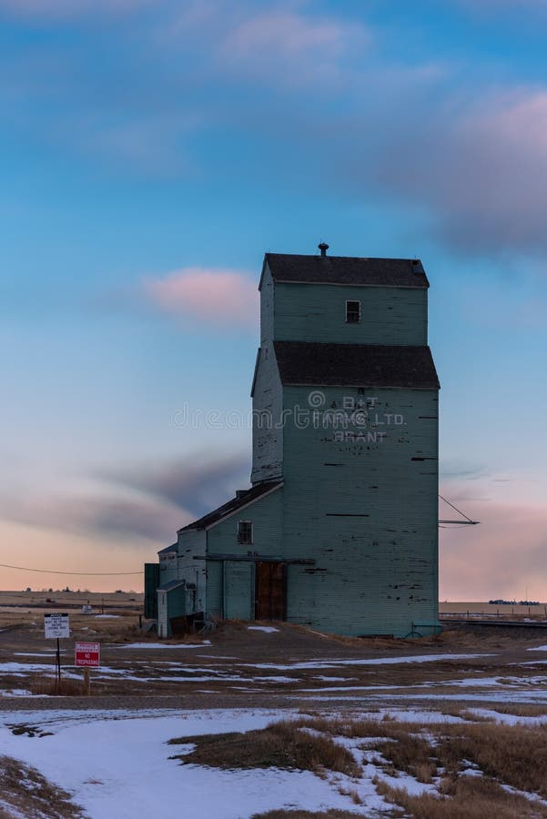 Brant`s Old Alberta Wheat Pool Grain Elevator Editorial Photography ...