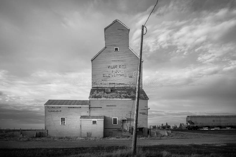 Brant`s old grain elevator editorial photography. Image of wheat ...
