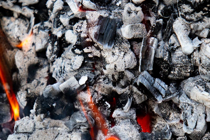 Fogo e brasa foto de stock. Imagem de incêndio, bonfire - 51734154