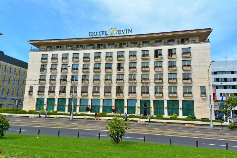 Bratislava - Hotel Devin redaktionelles foto. Bild von stadt - 143932261