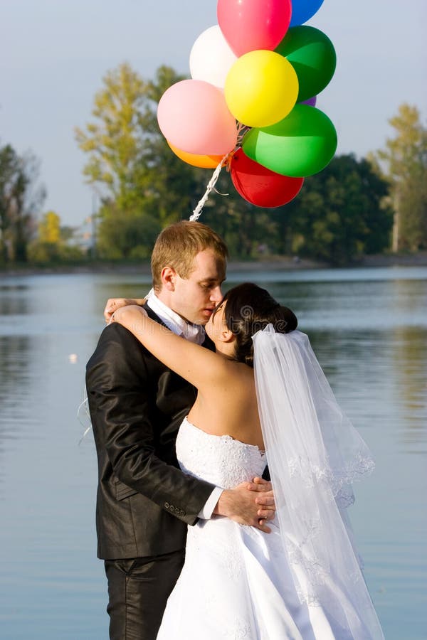 Braut und Bräutigam stockbild. Bild von braut, bräutigam - 15145207