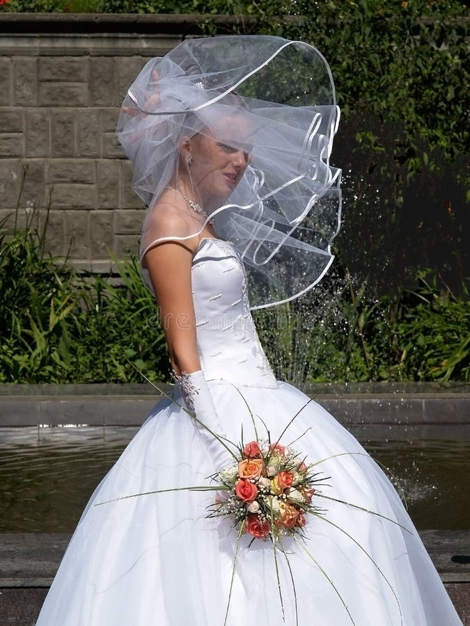 Fotos des Modells aus dem Bild mit der ID 2415583 von Maxim Tupikov (13th)