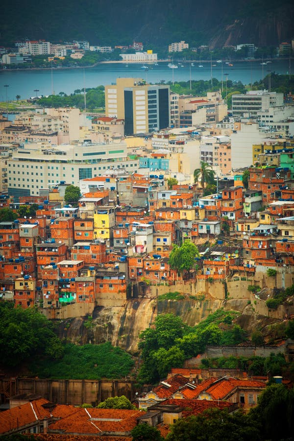 Braziliaanse Krottenwijk Rocinha Stock Afbeelding - Image of heuvel ...