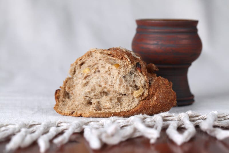 Bread and chalice stock image. Image of remembrance, copy - 18217087