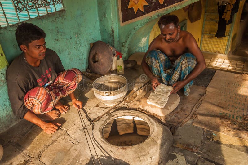 Bread maker editorial photography. Image of topview, oven - 70520592