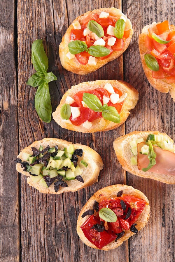 Bread with Tomato, Mozzarella and Basil Stock Image - Image of dinner ...