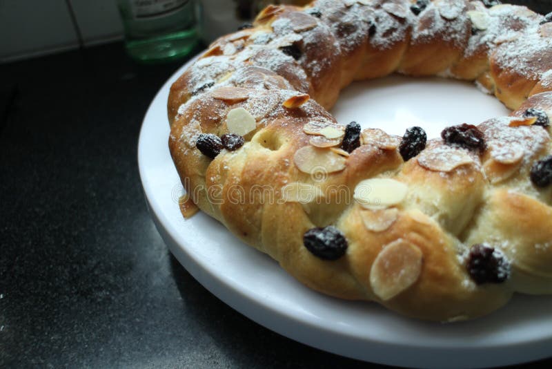 Bread Wreath, Artisan Shaped Loaf Stock Image - Image of artisan, bread ...