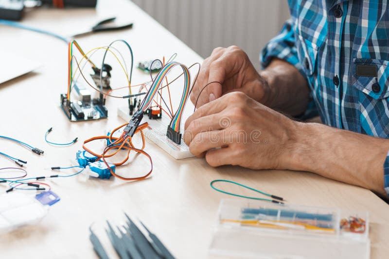 Engineer Creating Electronic Construction Lab Stock Photos - Free ...