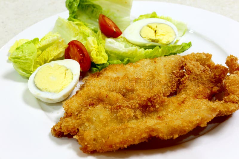 Breaded Chicken Fillet and Salad Stock Photo - Image of breast, meat ...