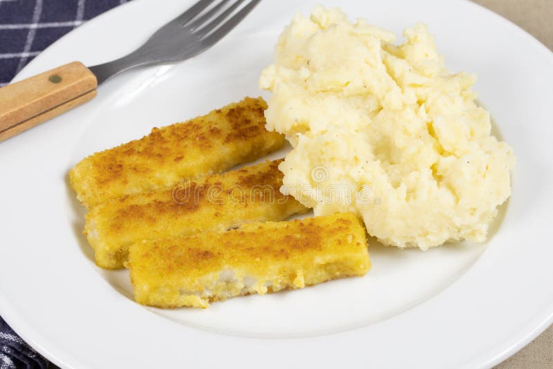 Breaded Fish Sticks and Mashed Potatoes Stock Image - Image of breaded ...