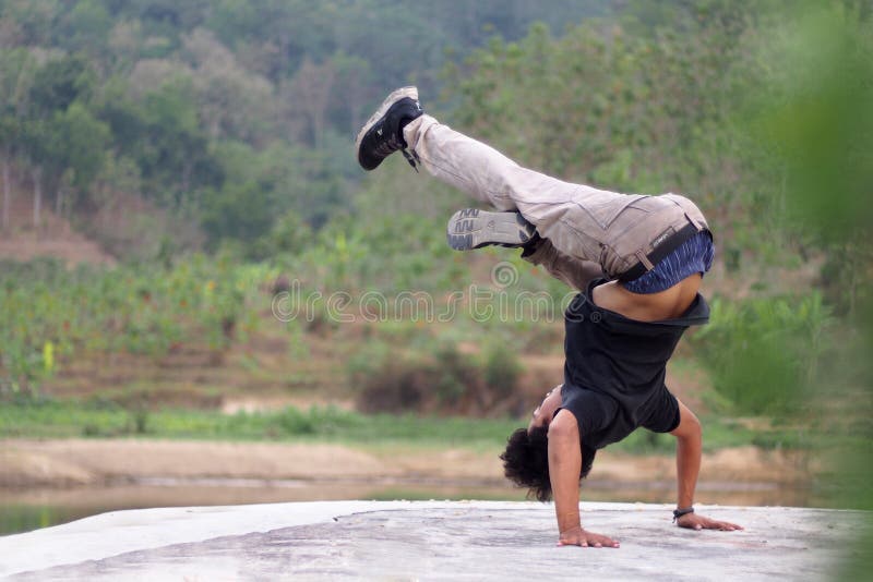 Breakdance Move editorial photo. Image of breakdance - 96830451