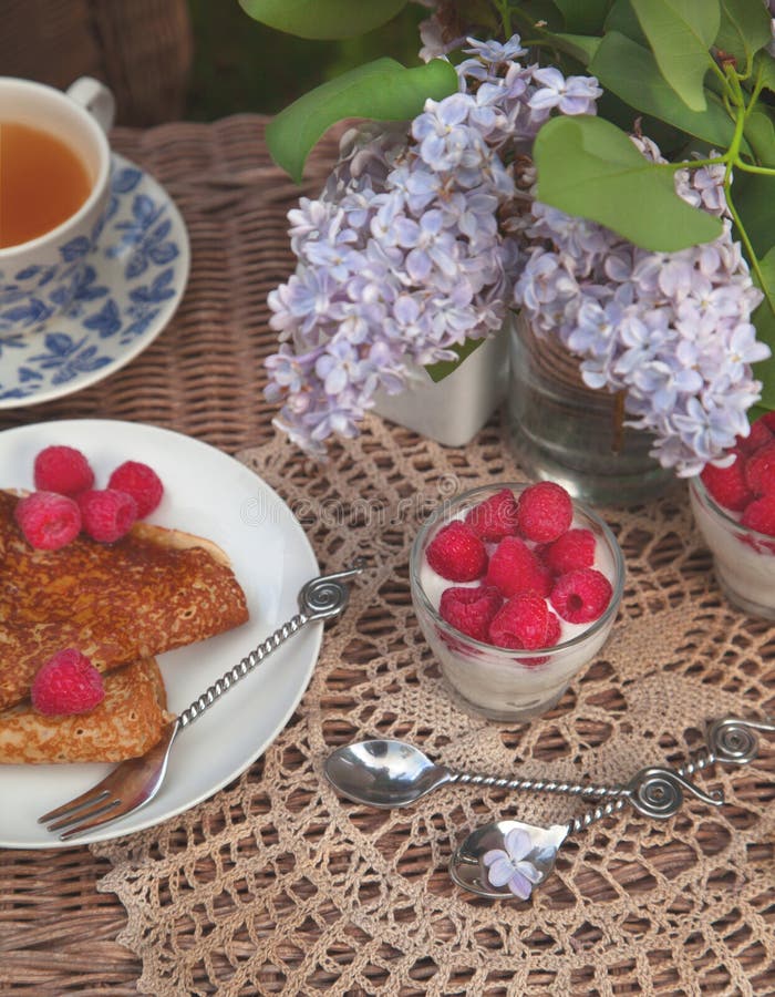 Breakfast at the garden stock image. Image of garden - 31278179