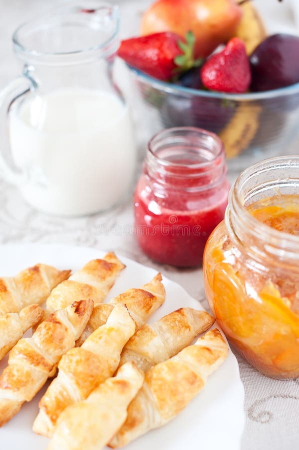 Breakfast with Mini Croissant Stock Image - Image of cans, drink: 30428187