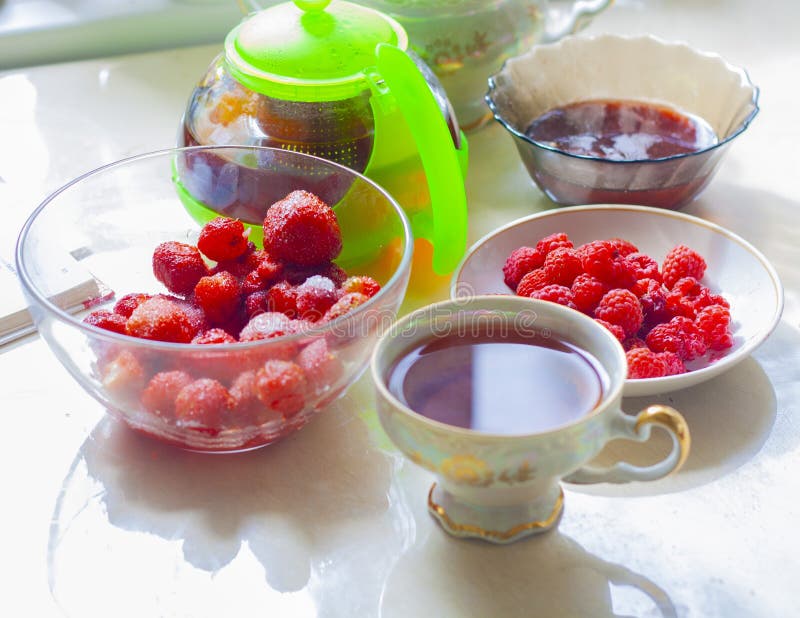 Breakfast, Ripe Strawberries and Raspberries, Teapot with Tea, a Cup of ...