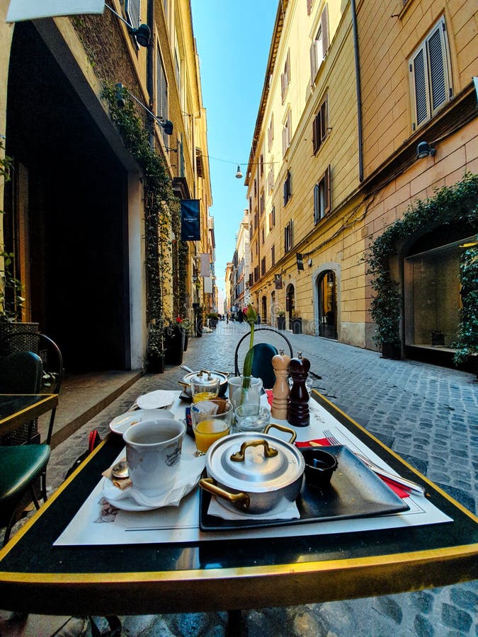 Breakfast in the Rome editorial image. Image of street - 260655625