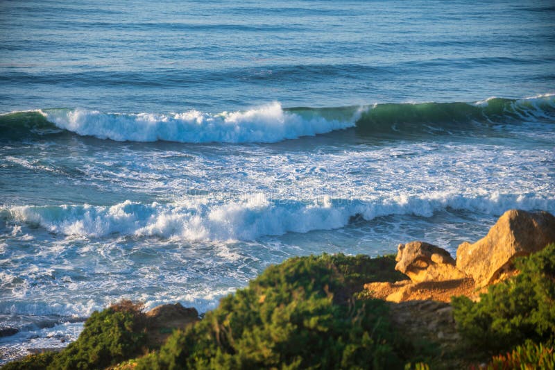 Breaking Ocean wave stock image. Image of beach, movement - 265446711