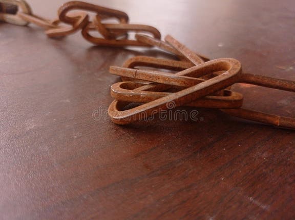 Breaking Rusty Chain Freedom Stock Image - Image of chain, breaking ...