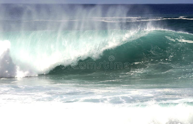 Breaking Wave stock photo. Image of beach, waves, horizon - 16960588