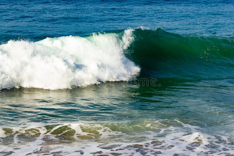 Breaking Wave on Ocean, Refleted in the Water with Open Ocean Stock ...