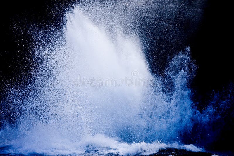 Breaking waves stock image. Image of water, splashing - 6885497