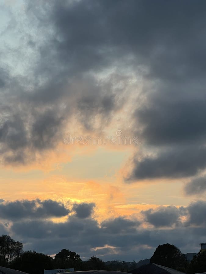 Breathtaking of Sunset Shine upon the Clouds Stock Photo - Image of horizon, morning: 382659236