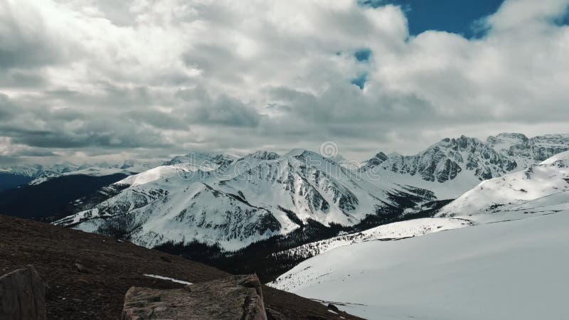 Breathtaking Time-lapse from the Summit of the Jasper SkyTram ...