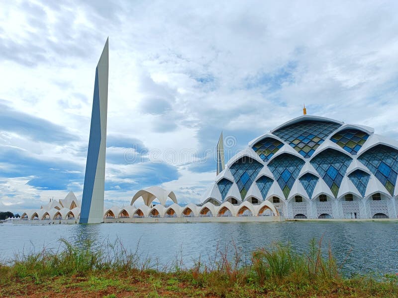 The Breathtaking View of the Grand Mosque Called Al Jabbar in the ...