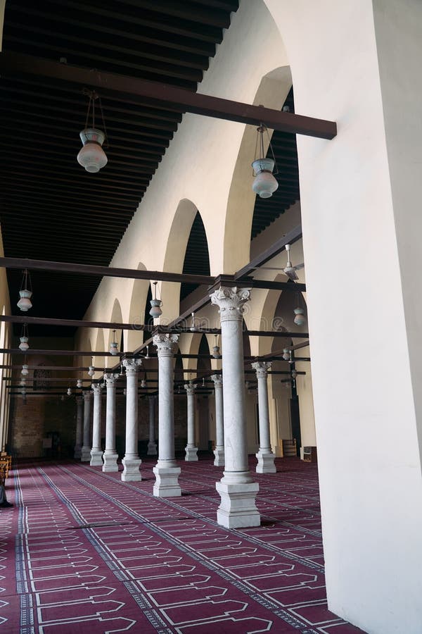 Exploring the Architectural Details of Beautiful Arched Columns and ...