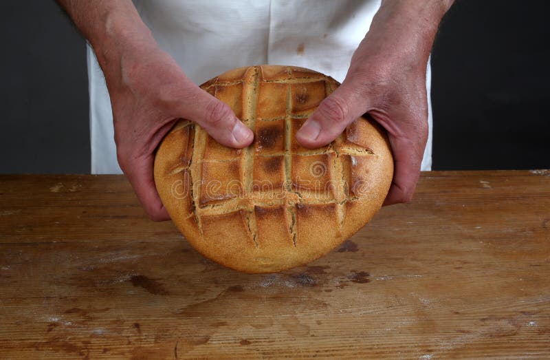 Brechen Des Eucharistic Brotes Stockfoto - Bild von eucharistische ...