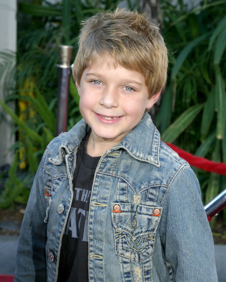 Brecken Palmer editorial stock image. Image of premiere - 26286964