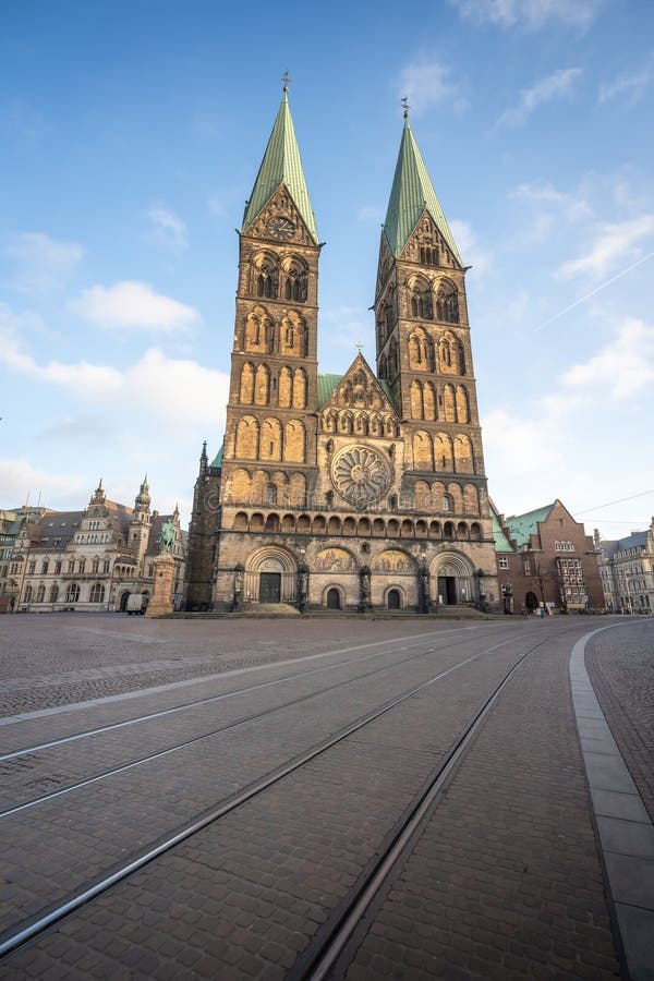 Bremen Cathedral - Bremen, Germany Editorial Photo - Image of famous ...
