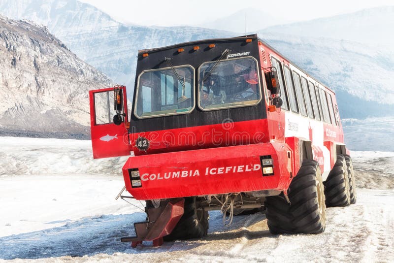 Athabasca Glacier, Ice Explorer Bus Editorial Photo - Image of columbia ...