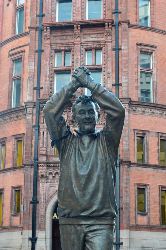 Brian Clough Statue redaktionelles stockfoto. Bild von held - 123053988