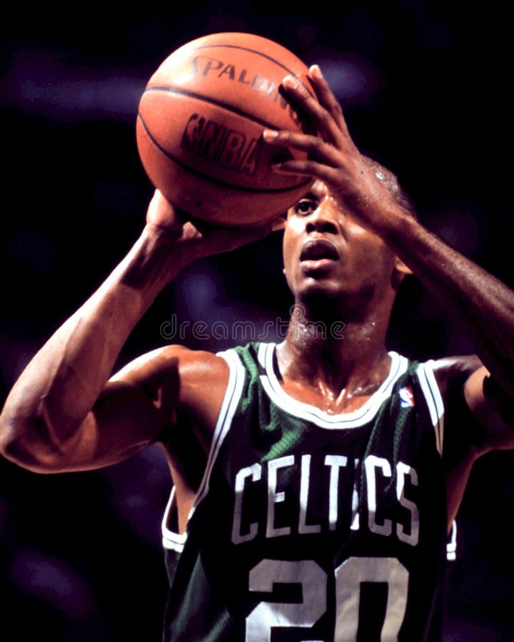 Brian Shaw, Boston Celtics editorial stock image. Image of guard - 44585974