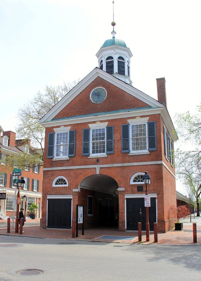 Headhouse Farmers Market, Philadelphia, PA, USA Editorial Photography ...
