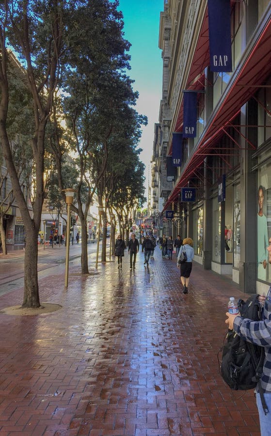 Brick city sidewalk editorial photo. Image of brick - 121691486