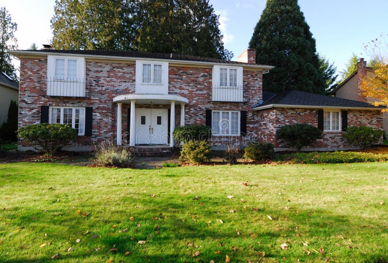 Brick Colonial House Picture. Image: 3594083