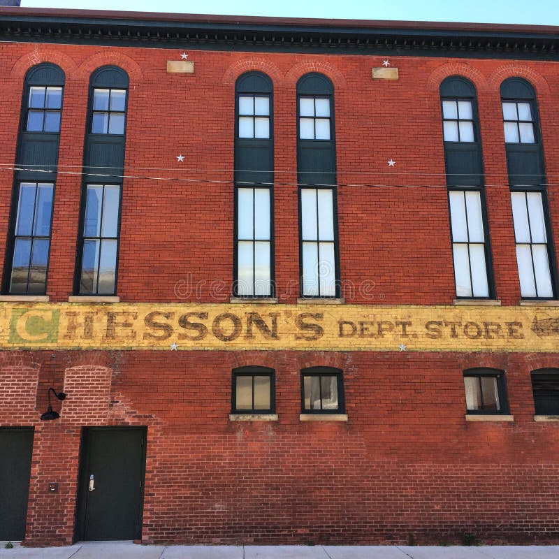 Brick warehouse editorial image. Image of historic, sign - 42941855