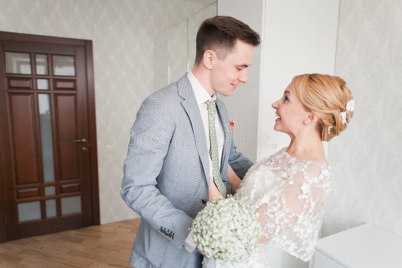 Bride Emotions while she Meets Her Groom Firstly on Wedding Day Stock ...