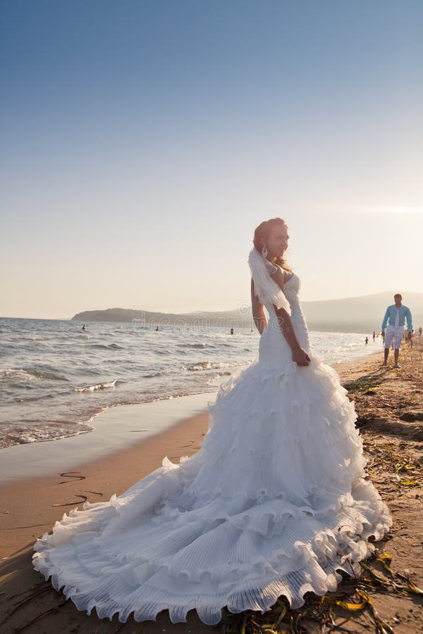 Bride at the Beach Backshot Stock Photo - Image of adult, summer: 24625090