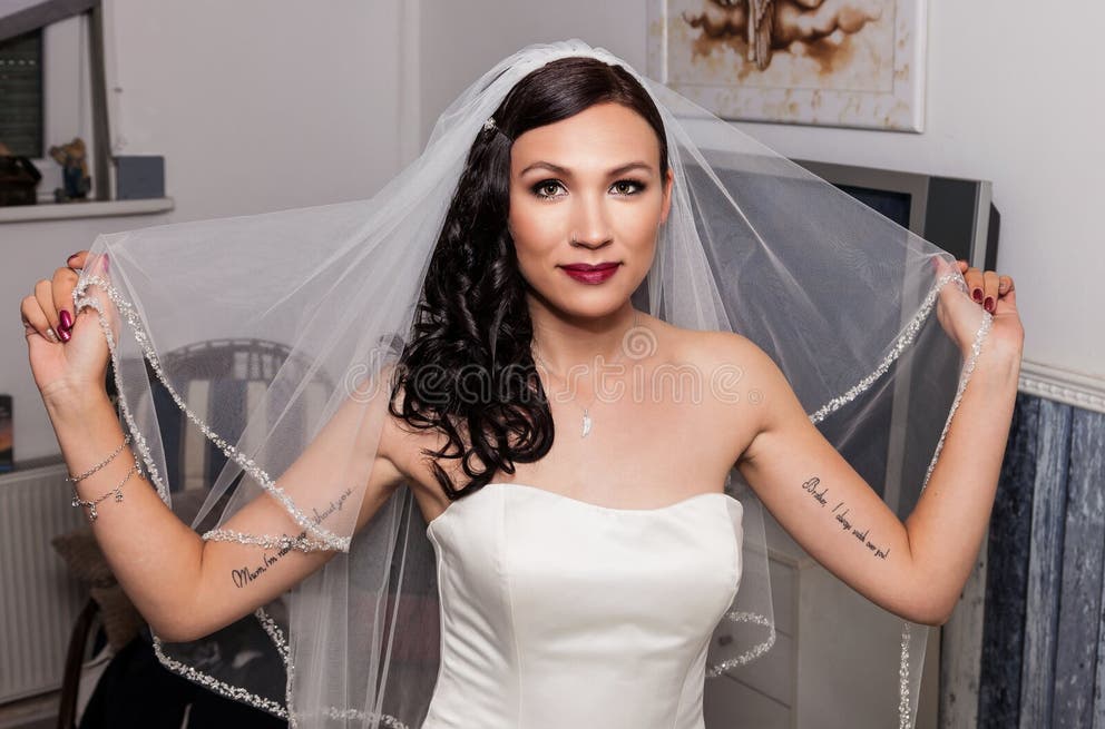 Bride in Preparing for the Wedding Stock Photo - Image of lace, bridal ...