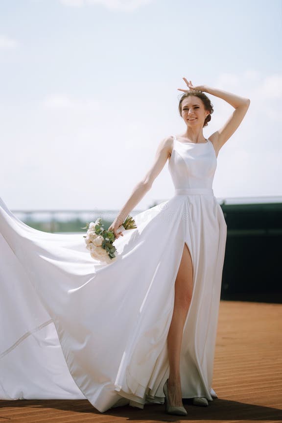 Bride the Roof of Skyscraper Stock Image - Image of walking, groom ...