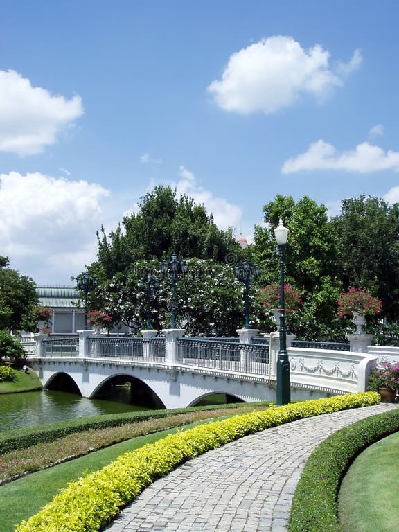 Bridge stock image. Image of area, statue, bridge, lime - 15537565