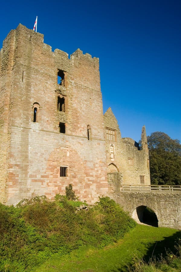 Bridge and castle stock photo. Image of bridge, castle - 2496848