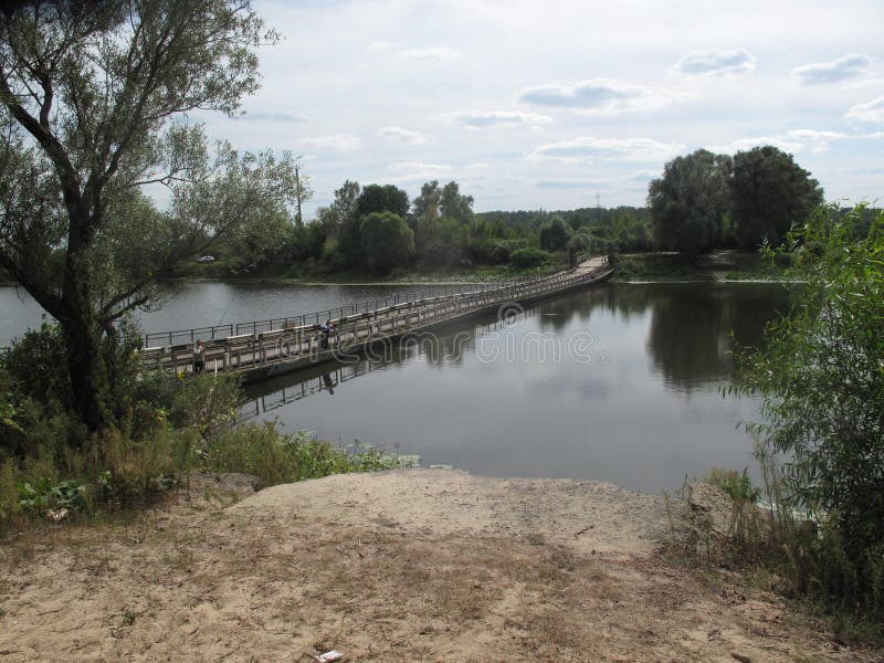 Bridge on the Desna editorial photography. Image of landscape - 109540532