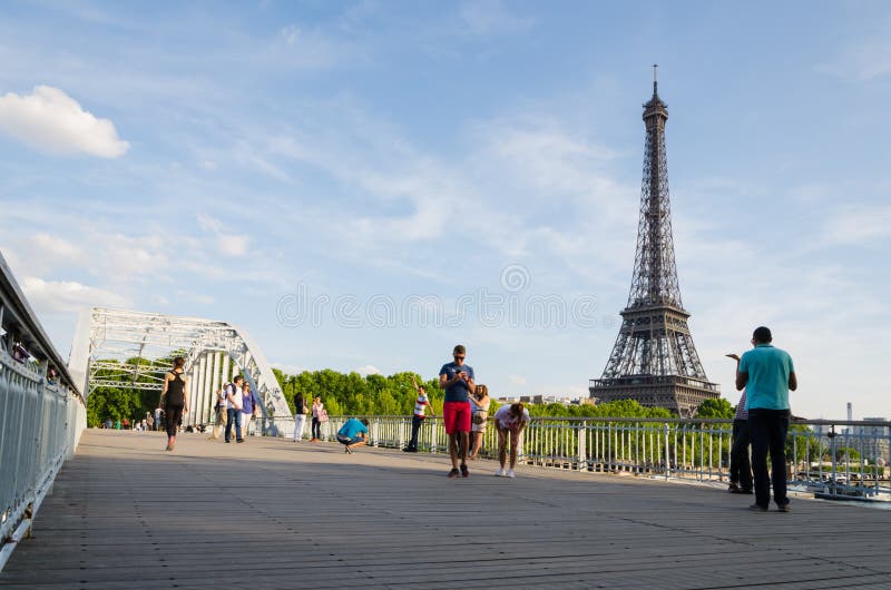 Bridge in the Front of the Eiffel Tower Editorial Photo - Image of ...