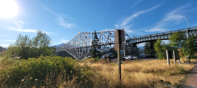 Bridge of the Gods Cascade Locks Oregon Stock Photo - Image of track ...