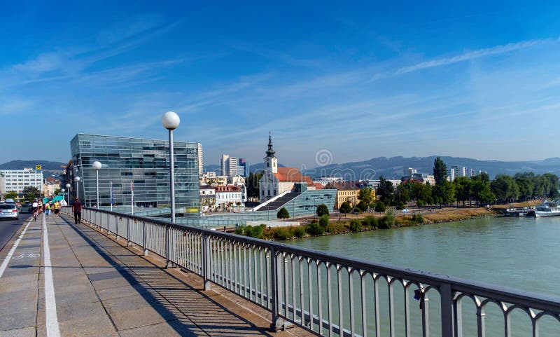 Bridge in Linz editorial stock image. Image of architecture - 167774649